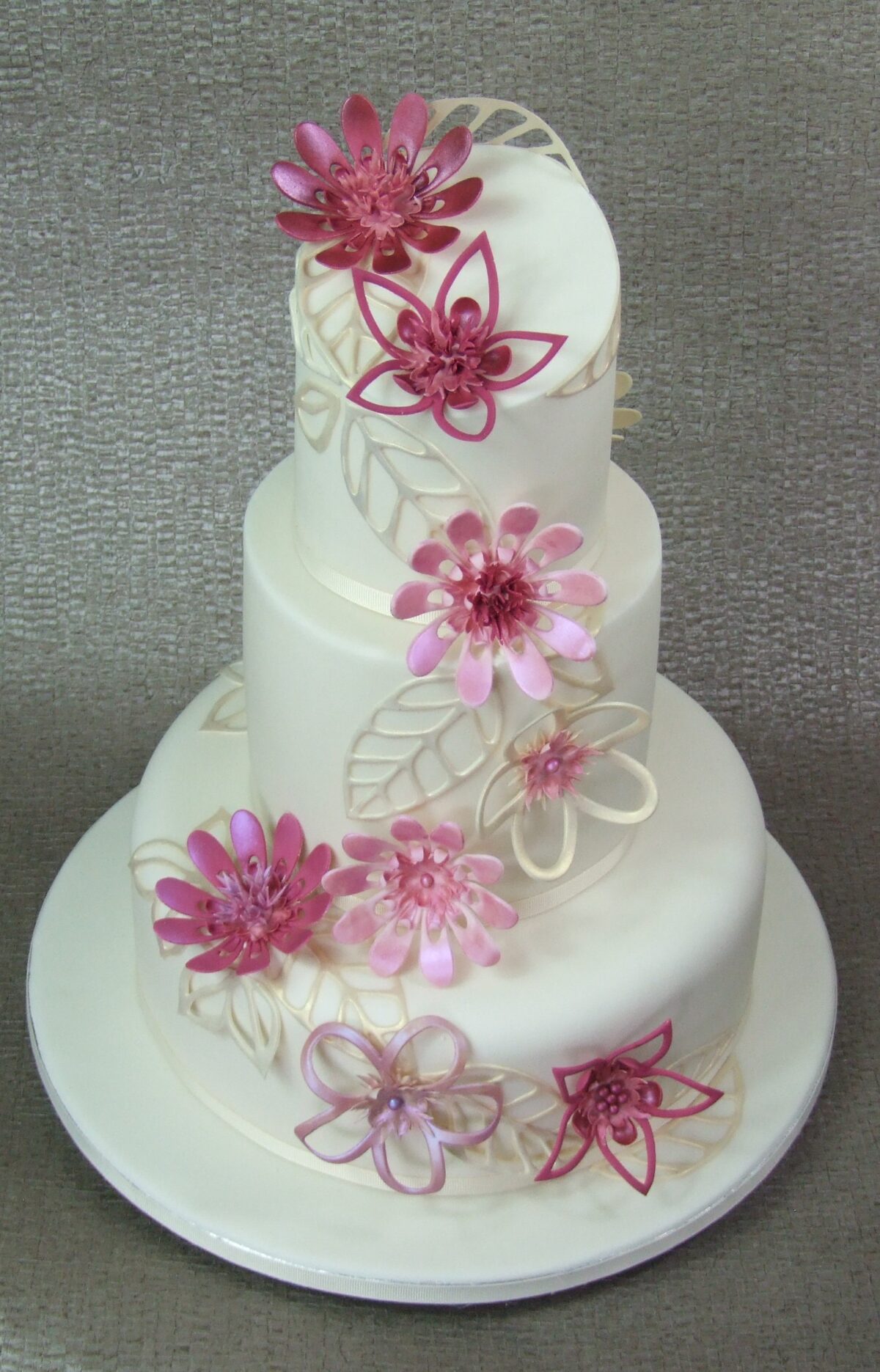 The Art From Sugar Artistry - A profile of Steve Benison - CakeFlix